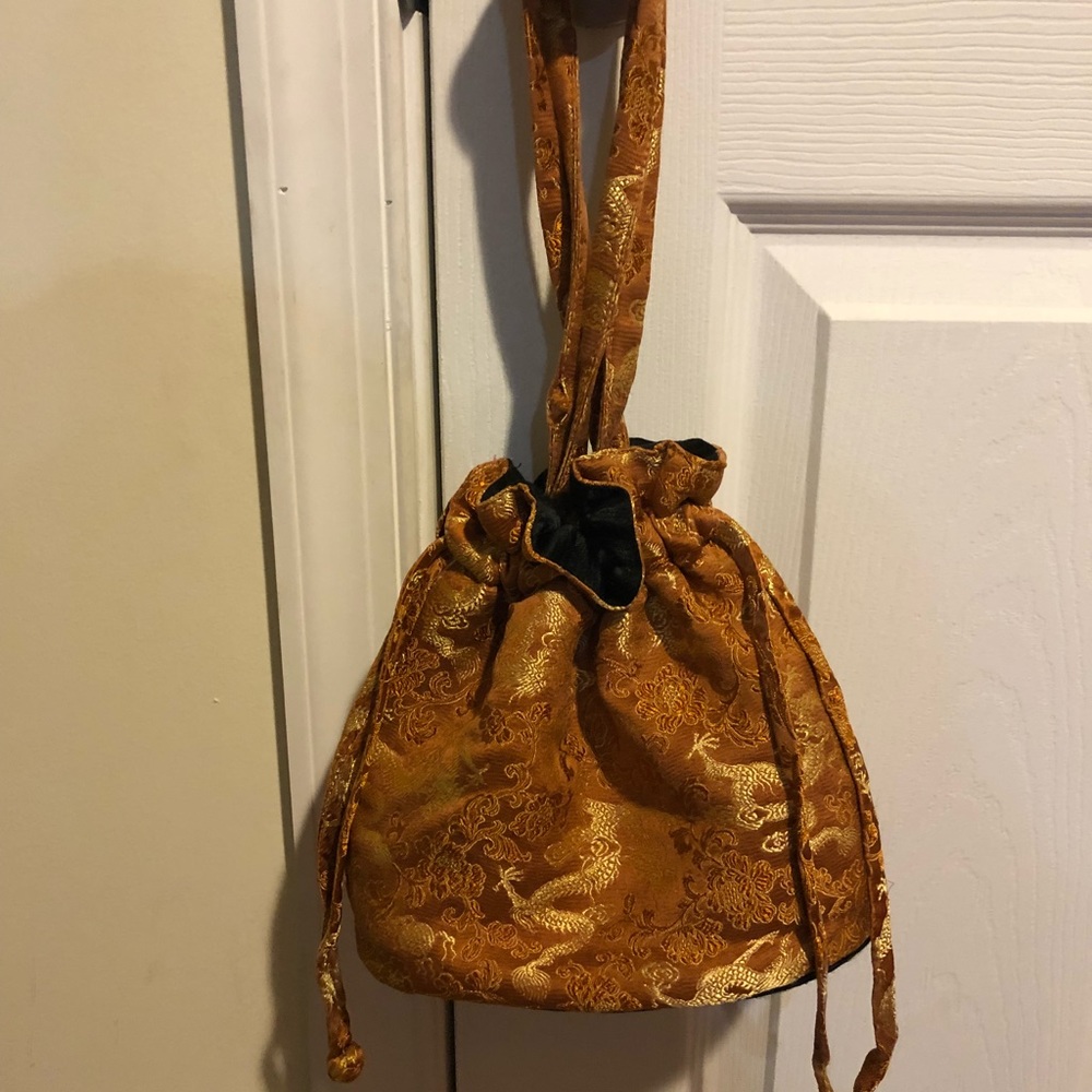 Chinese Small Handheld Fabric Dragon Printed Bag. - Gem